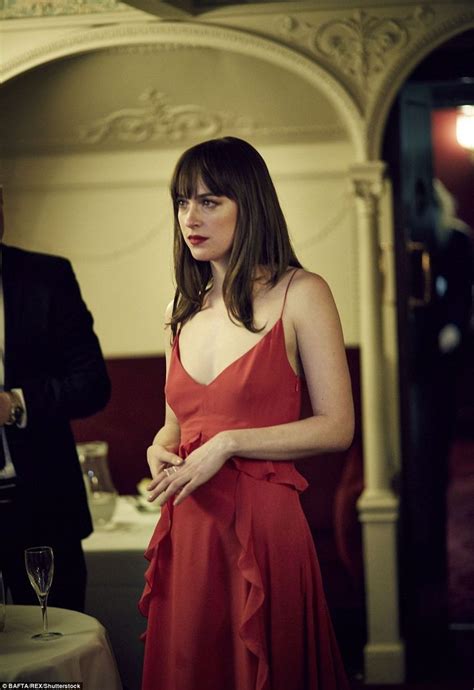 Dakota Johnson Smoking