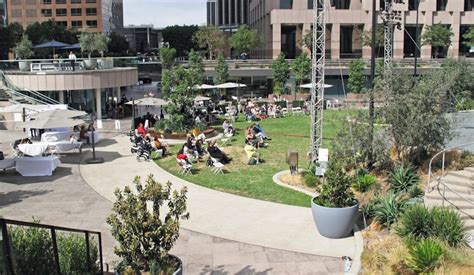 One California Plaza Scores Law Firm Lease In Receivership