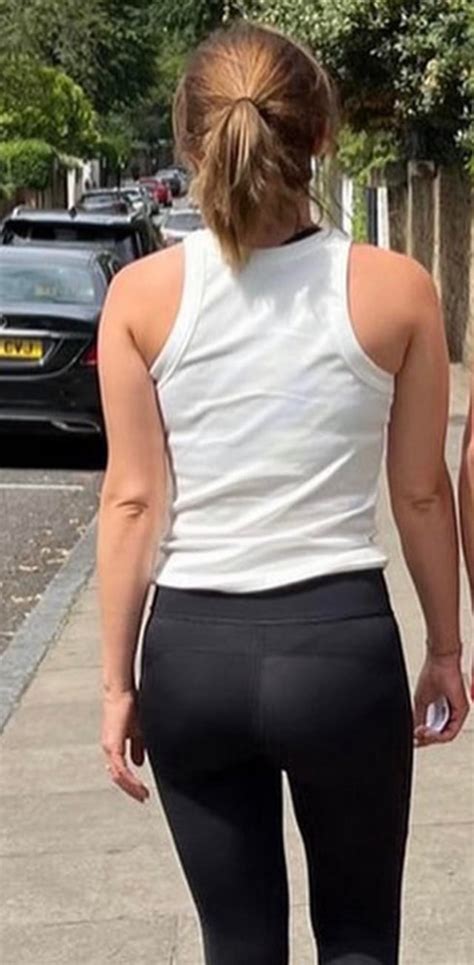 Emma Watson Yoga Pants Reddit