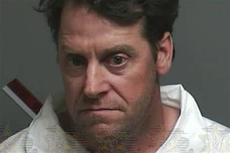 Man Hade Sex Med Sin Kusin I Sitt Hem Hon Anade Inte Vad Som Gömde Sig