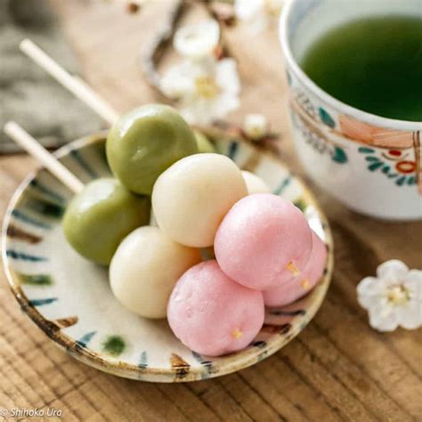 Hanami Dango 花見団子 Chopstick Chronicles