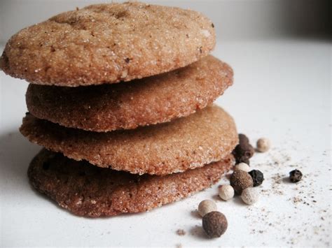 Molasses Pepper Cookies