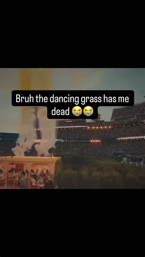 Bad Bunny Grass Dance Routine