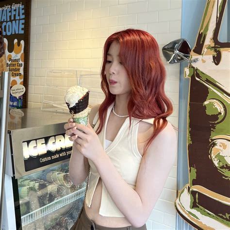 Pin By Nanda Riska On Xiaoting Waffle Cones Kpop Girls Korean Girl