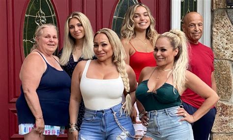 Who Is Darcey And Stacey Silvas Mom Lets Meet Nancy