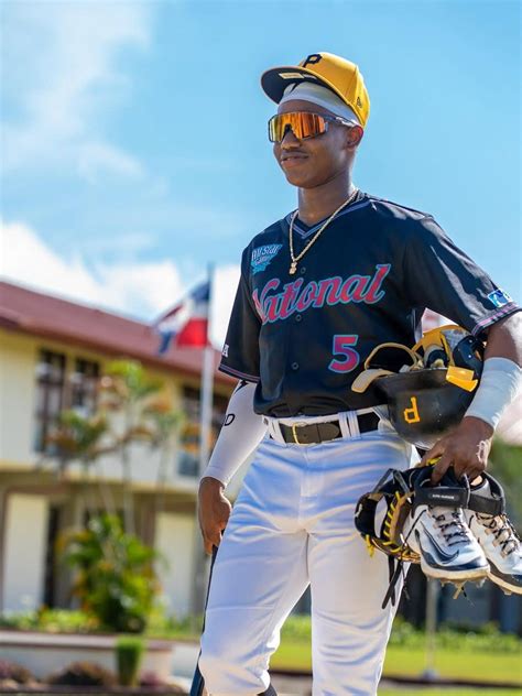 Johan De Los Santos Johan De Los Santos • Instagram Photos And Videos