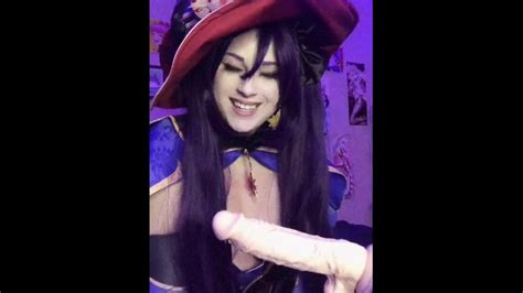 Mona Genshin Impact Uses Sex Machine