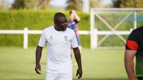 La Vie De Pius N Diefi Qui Alterne Entre Le Staff Des Lions