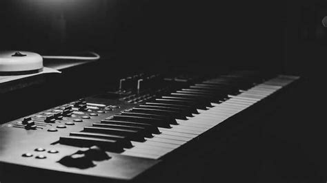 What Does A MIDI Keyboard Do For You In The Studio