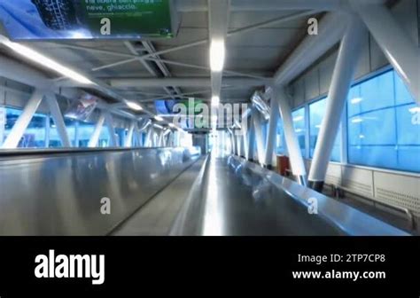 Passenges Stock Videos And Footage Hd And 4k Video Clips Alamy