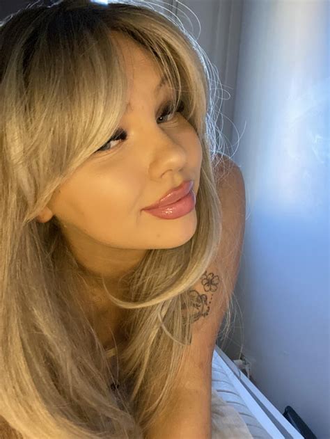 Pretty Face And Big Ass What More Can You Want 🙈 Ronlyfansfaces