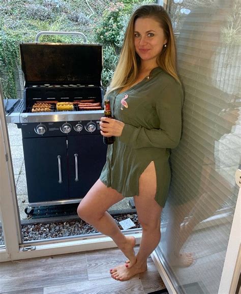 Mascha Von Raschas Feet