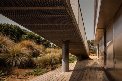 Woods Bagot Ceos Rugged St Andrews Beach Villa Evolves Again