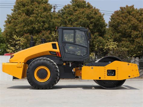 Road Roller Compactor 6612e 12ton Vibratory Compactor Single Drum Road