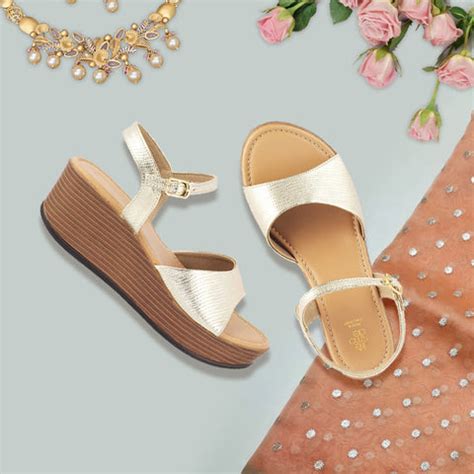 Style Your Saree With The Versatile Pair Of Heel Sandals