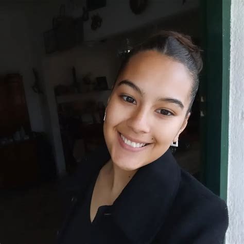 Mel Cid Melani Cid • Threads Say More