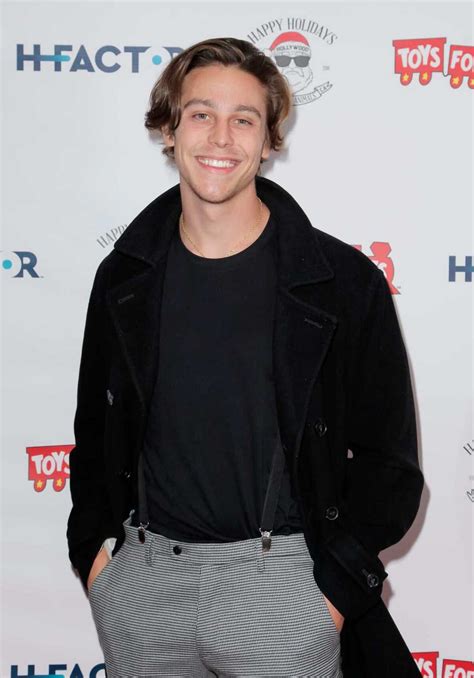 Chas Laughlins Biography Age Height Partner Net Worth Legitng