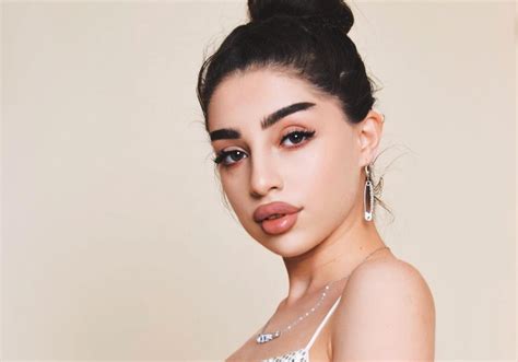 Meribabaian Best Photos On