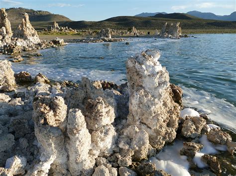 Then And Now Debate Centers On Diversions From Californias Mono Lake