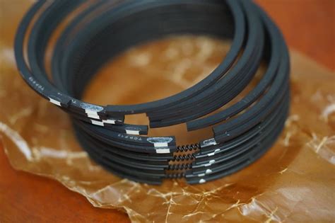 Vw Nos 311 198 271 Piston Ring Set