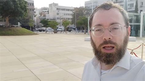 ישראל פריי On Twitter פותח את הבוקר עם חוויה מורכבת בתל אביב בואו