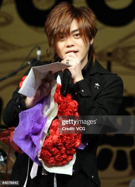 Moon Hee Jun Photos And Premium High Res Pictures Getty Images