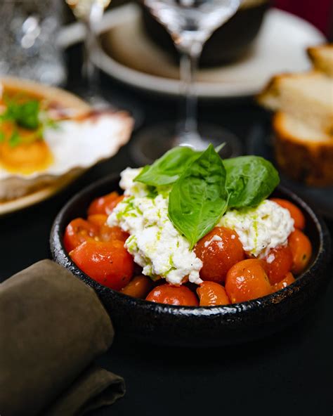 Basso Aarhus Italiensk Social Dining Restaurant