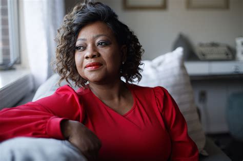 Beloved Ny1 Anchor Ruschell Boone Dead At 48