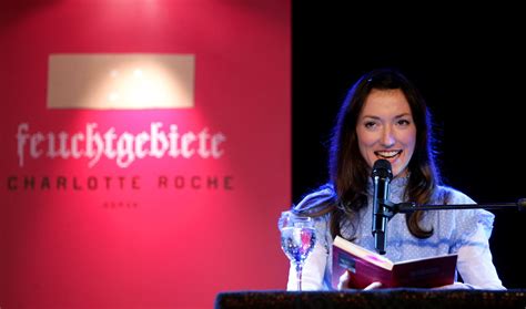 Von Analfissuren Und Selbstbefriedigung Streitfigur Charlotte Roche N Tvde