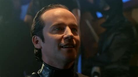 Watch Farscape Season 3 Episode 13 Scratch N Sniff Peacock