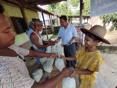 ဓနုဖြူမြို့နယ်၌ ဆန်စက်လုပ်ငန်းရှင်များအသင်းမှ သက်သာသောဈေးနှုန်းဖြင့် ဆန