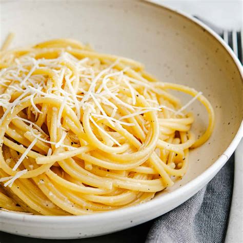Bucatini Carbonara No Fail Method Pinch And Swirl