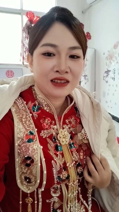 谢谢你，我亲爱的老公，谢谢我的父母，谢谢你们一直爱我的你们，谢谢我所有的兄弟姐妹，朋友们🥰😍☺️谢谢你，老公。 妻子永远爱她的丈夫🥰