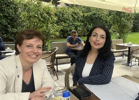 Donika Gërvalla Kemi Dallime Me Vjosa Osmanin Epoka E Re