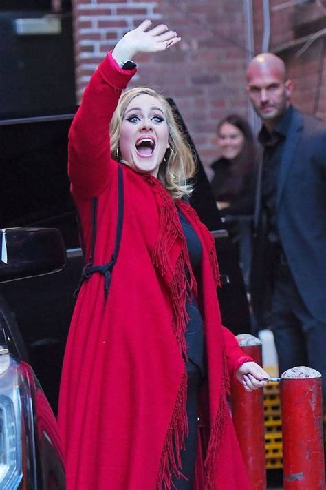 Best 13 Adele Looks Overjoyed As Shes Greeted By Fans In Nyc Artofit