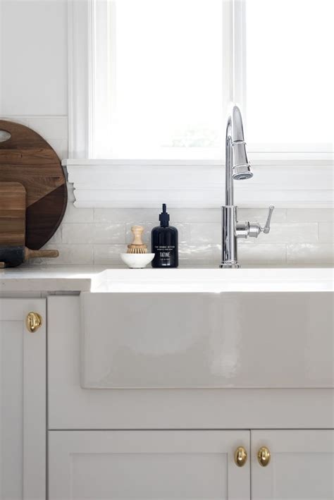 Classic Brass Cabinetry Knobs From Amazon Room For Tuesday Classic Brass Cabinetry Knobs From