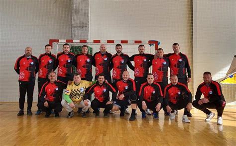 Izabrano Vodstvo Veteranskog Rukometnog Kluba Kamičak Sinj Sinjska Rera Web Portal Sinja I