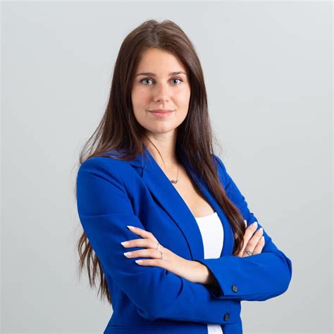 Leonore Gallien Remax Confiance Immo Groupe Aguilar Et Cruzel