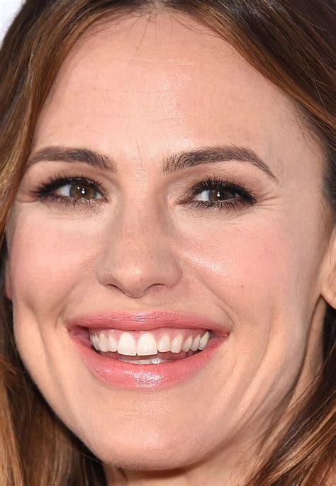 Close Up Of Jennifer Garner At The 2016 Premiere Of Miracles From