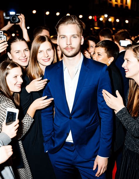 Tobias Jelinek Inspires With Captivating Performances