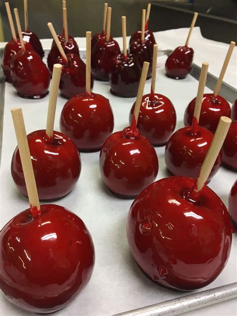 Download Deliciously Dipped Candy Apples Wallpaper