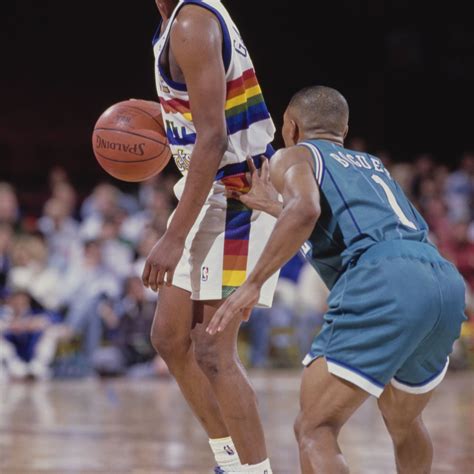 Muggsy Bogues Dunk