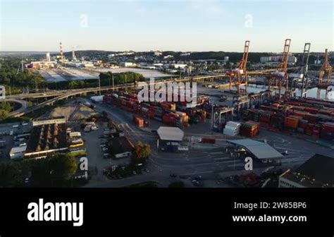 Container Ship Loading Docks Stock Videos And Footage Hd And 4k Video Clips Alamy