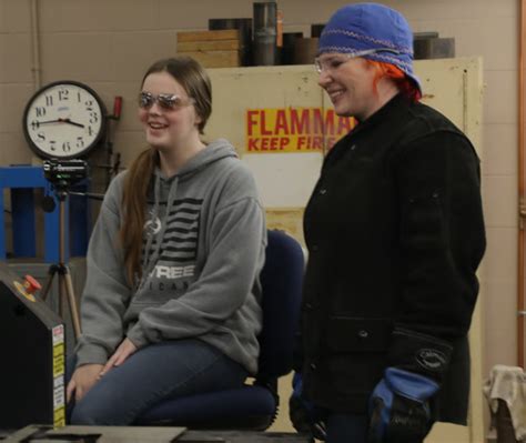 Member Profile Della Ray