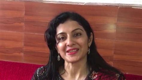 Wife Ritu Ecstatic After Noida Dm Suhas Ly Makes It To Paralympics Badminton Final India Tv