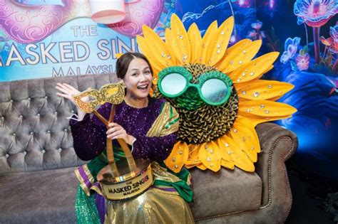 Tekaan Tepat Bunga Matahari Adalah Stacy Pemenang The Masked Singer Malaysia Musim Ke 4 Murai