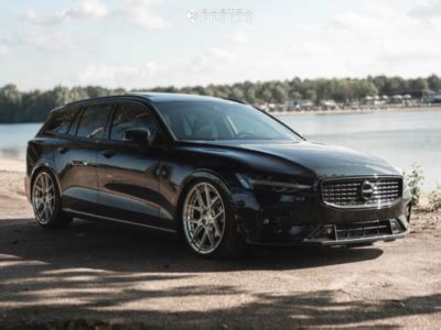 2021 Volvo V60 Custom Offsets