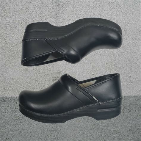 Dansko Classic Black Closed Back Clogs Shoes Size 38 Gem
