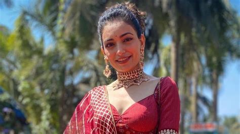 Vaibhavi Upadhyaya Was Wearing Seatbelt Late Actress Fiance Finally