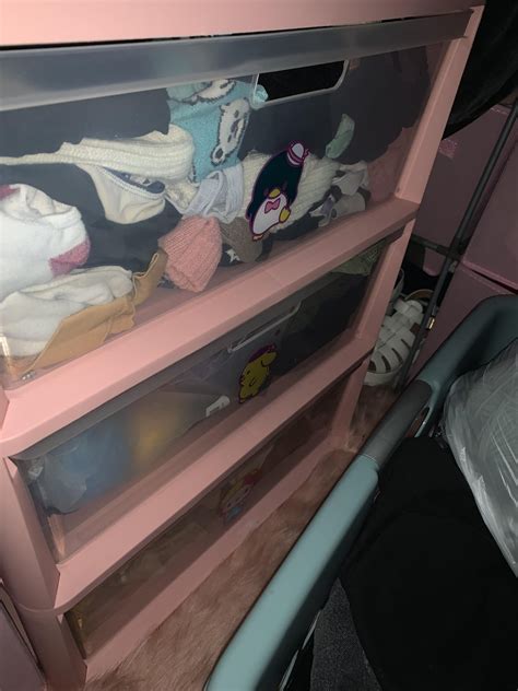 Hello Kitty Dorm Update Collecting Weezer 😏 R Hellokitty